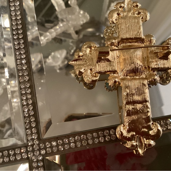 Hand Crafted | Jewelry | Beautiful Cross With Gorgeous Crystal Stone ...